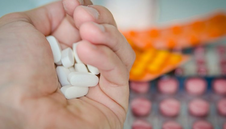 Prescription vs. Over-the-Counter NSAIDs: Understanding the Differences ...